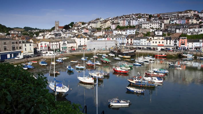 Watch Fish Town Online - Stream Full Episodes